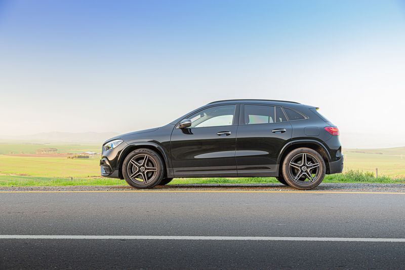 Mercedes-Benz GLA (2024) Review