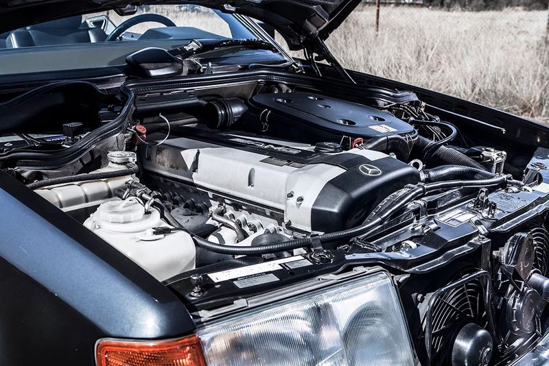 Mercedes-Benz 300CE-24 AMG Cabriolet: Classic Drive