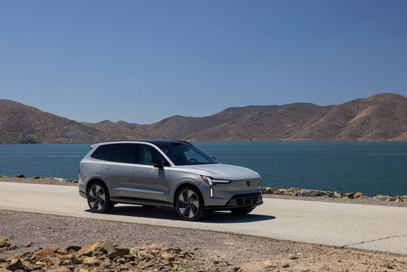 Volvo EX90 (2025) International Launch Review