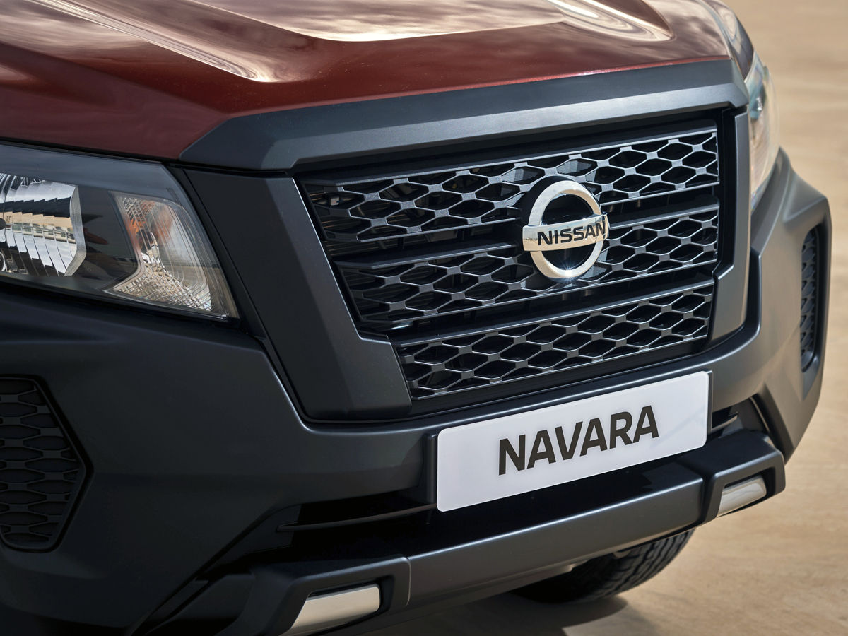 Nissan Navara double-cab entry point to drop by R50k