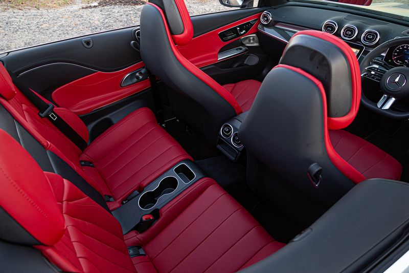 Mercedes-Benz CLE cabriolet (2025) Review