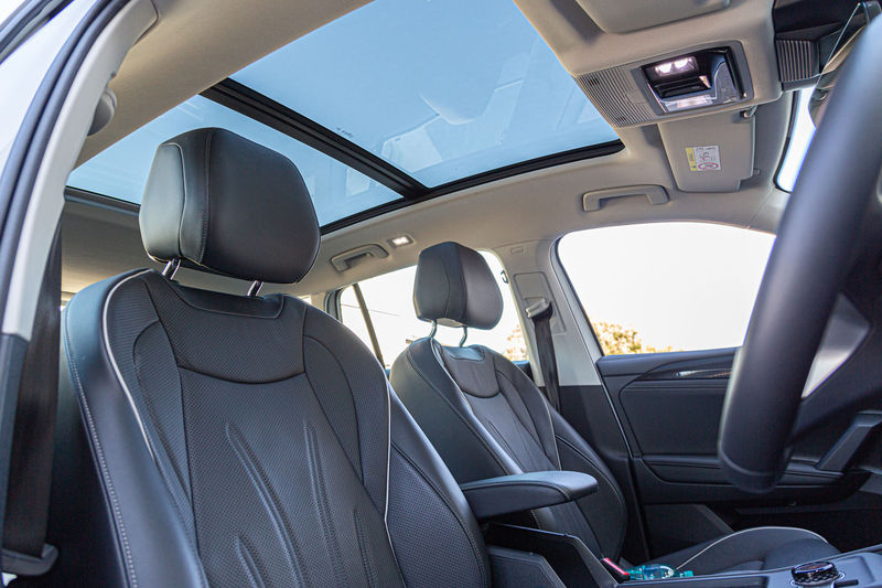 Panoramic sunroof technology has daytime and night-time benefits