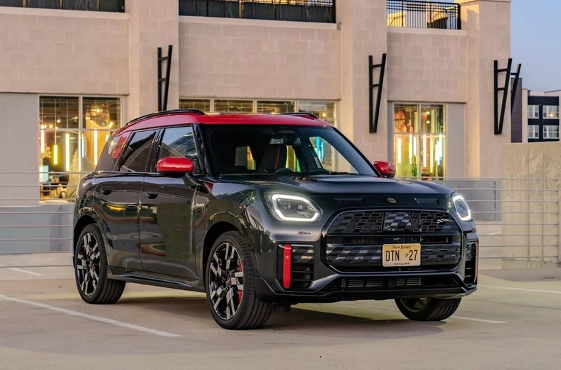 Fastest Cars in South Africa Under R1-million