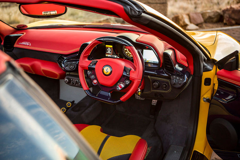 Ferrari 458 Speciale Aperta: Classic Drive