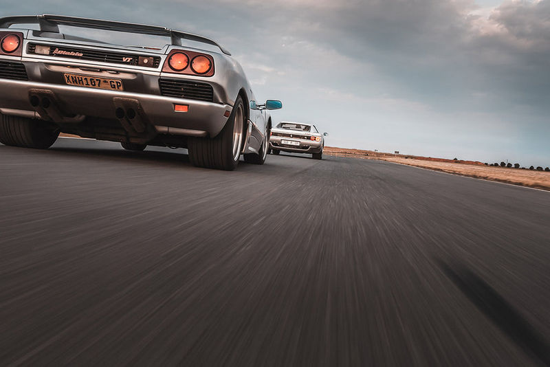 Lamborghini Diablo vs Ferrari F512 M: Classic Comparison
