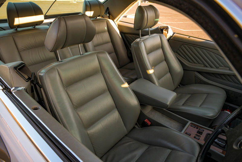 Mercedes-Benz 560 SEC: Classic Drive