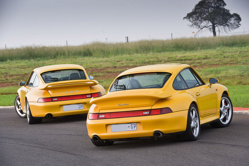 Porsche 911 (993) Turbo vs Turbo S: Classic Comparison