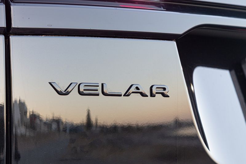 Range Rover Velar PHEV (2025) Review