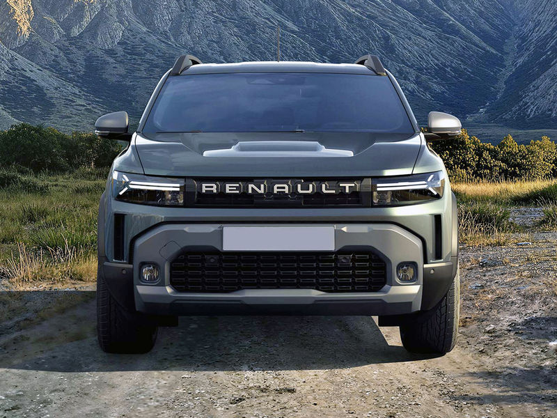 How well did the new Renault Duster sell in its 1st full month?