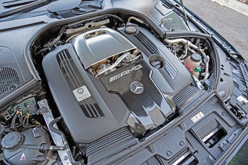 Mercedes-AMG S63 E Performance (2025) Review
