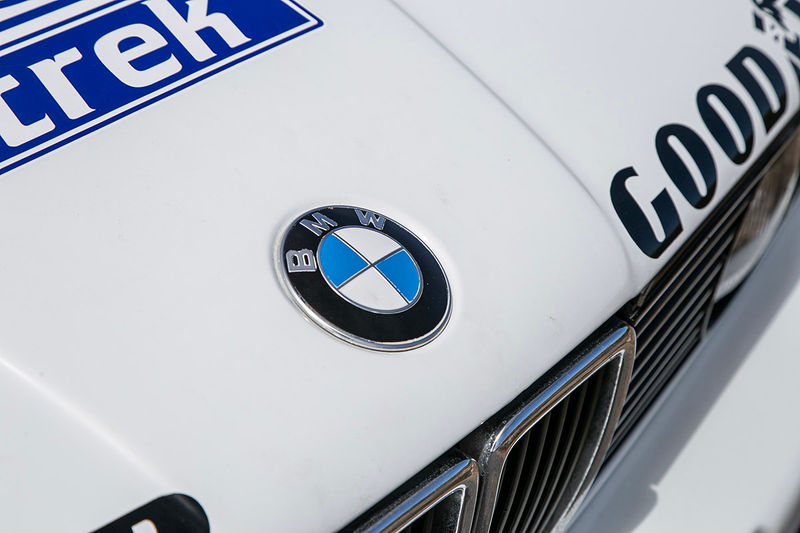 BMW 325iS EVO II race car: Classic Drive
