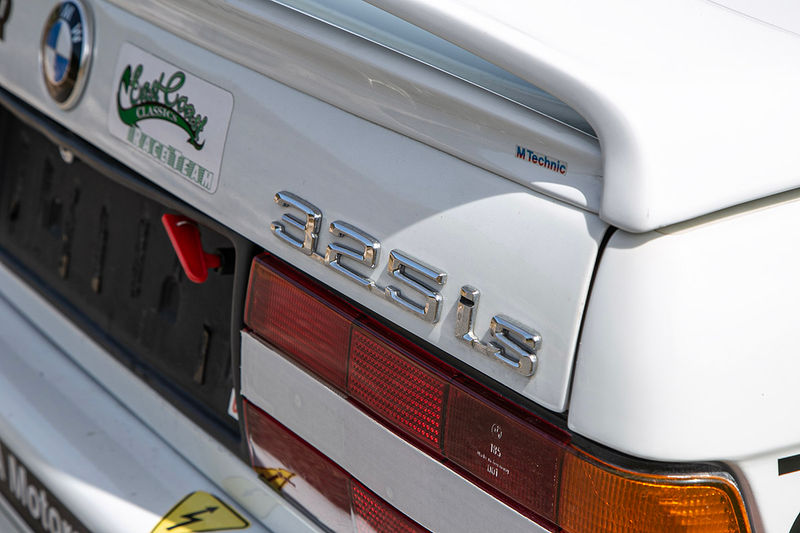 BMW 325iS EVO II race car: Classic Drive