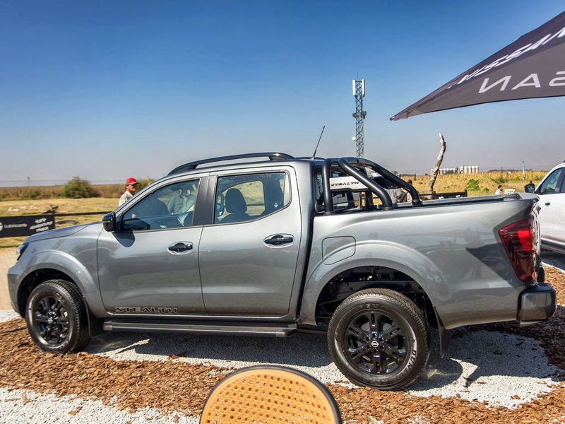 Nissan Navara Stealth (2025) Price & Specs