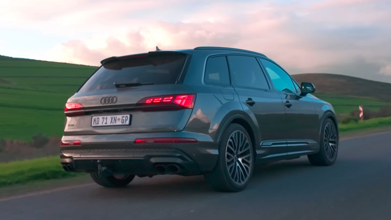 Audi SQ7 review: A Family Car That's a Race Car