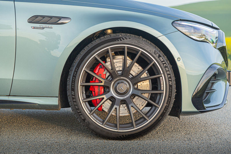 Mercedes-AMG E53 (2025) Review