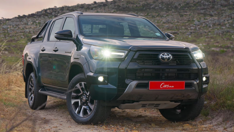 Hilux Legend 55, Ranger Tremor... or wait for new Hilux?