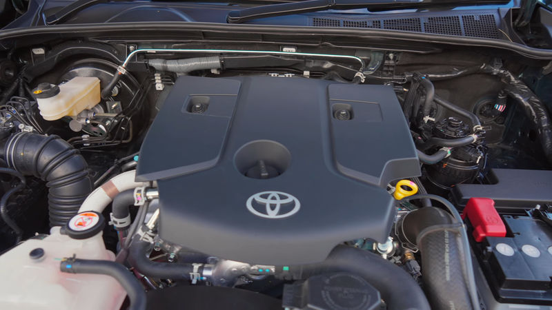 Hilux Legend 55, Ranger Tremor... or wait for new Hilux?