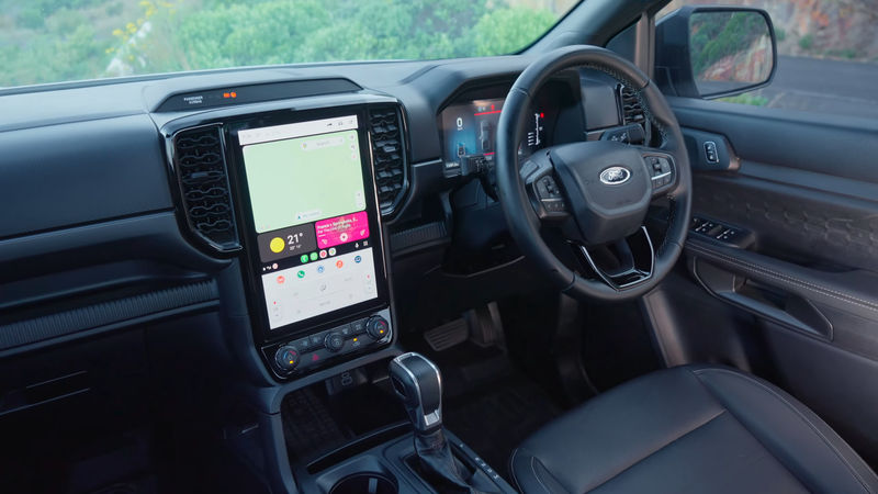 Hilux Legend 55, Ranger Tremor... or wait for new Hilux?
