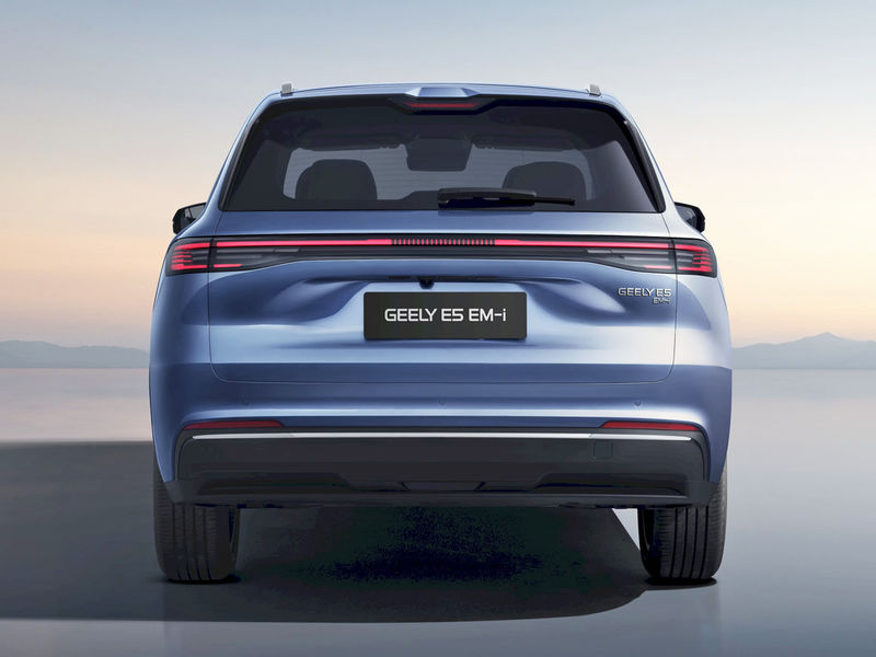Geely E5 PHEV and its Chinese rivals