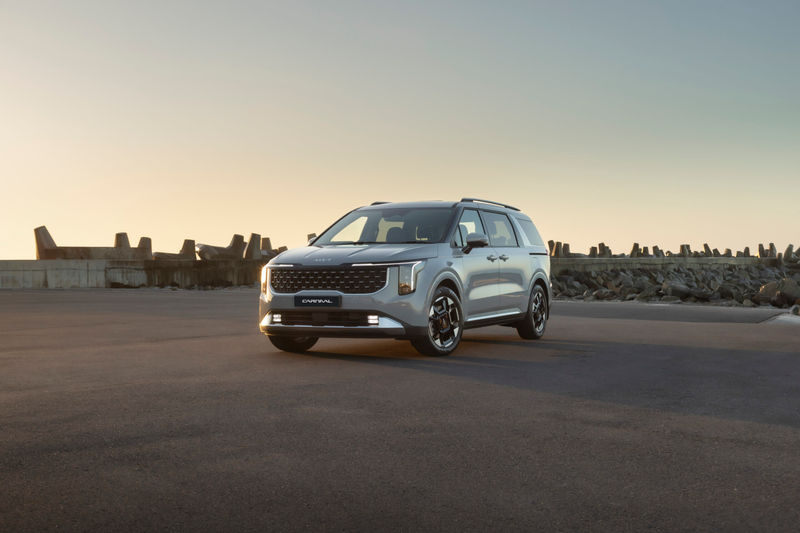 Kia Carnival 2.2 CRDi SXL AT 7-Seater (2025) Review