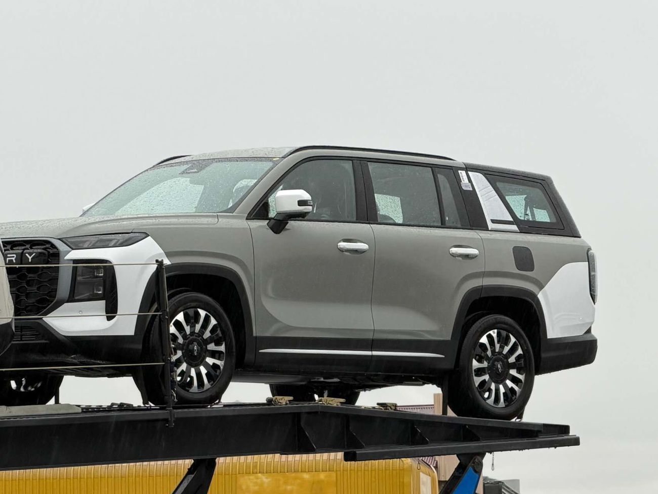 Scoop! Chery Tiggo V and Q EV spotted in SA